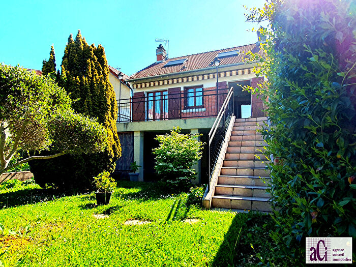 Maison à vendre - LHaÿ-les-Roses, Petit Robinson - 5 pièces - 3 chambres
