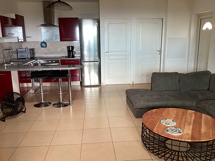 Appartement à louer - Saint-Pierre, Condé - 3 pièces - 2 chambres