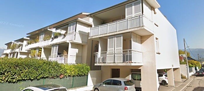 Appartement à louer - Échirolles - 3 pièces - 2 chambres