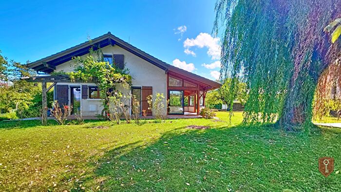 Maison à vendre - Neydens - 6 pièces - 5 chambres