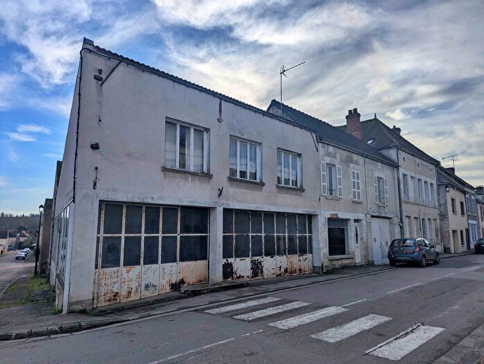 Maison à vendre - Coulanges-sur-Yonne - 3 pièces - 2 chambres