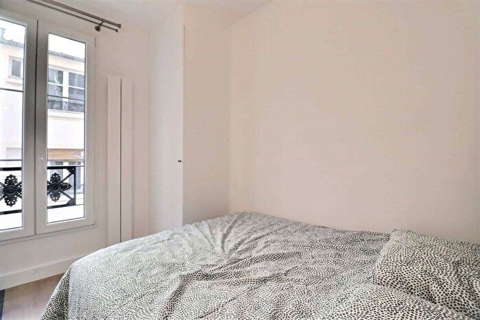 Appartement à louer - Léon-Blum Folie-Regnault, Paris ème arrondissement - 1 pièce