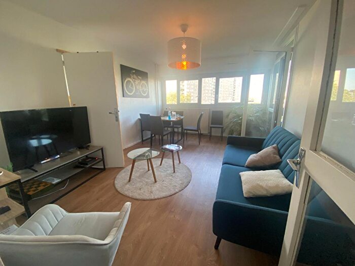 Appartement à louer - Talence, Thouars, Bijou, Raba - 4 pièces - 3 chambres