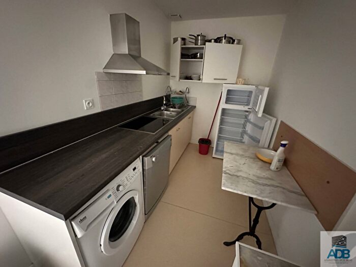 Appartement à louer - Roanne - 3 pièces - 2 chambres