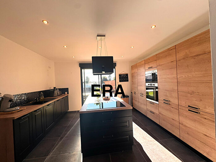 Audruicq : Maison 8 pièces à vendre