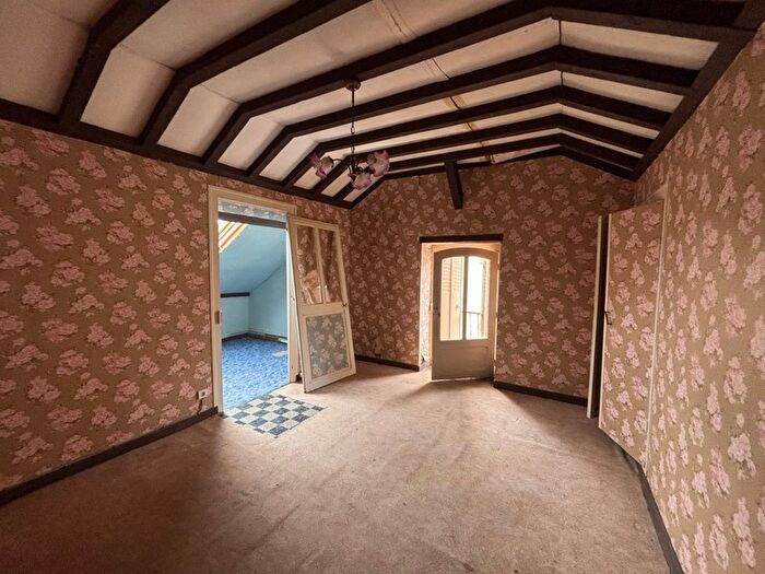 Maison à vendre - La Guerche-sur-lAubois - 3 pièces - 3 chambres