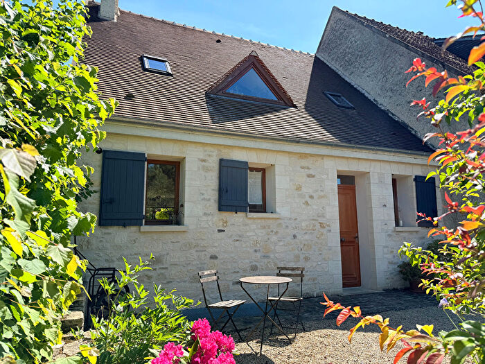 Avilly-Saint-Léonard : Maison 7 pièces à vendre