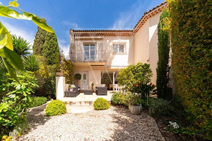 Maison à vendre - Cannes, Californie Pezou - 5 pièces - 3 chambres