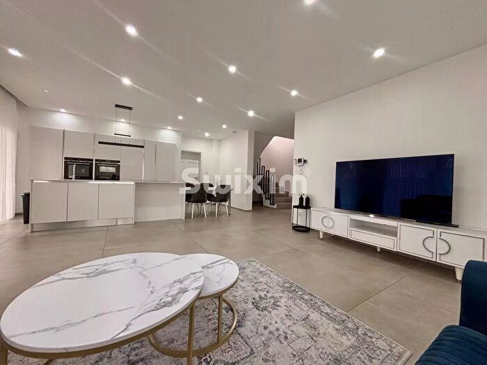 Maison à vendre - Neuf-Brisach - 6 pièces - 4 chambres