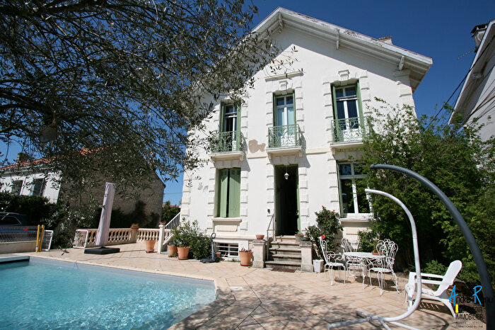 Maison à vendre - Royan, Pontaillac - 8 pièces - 5 chambres