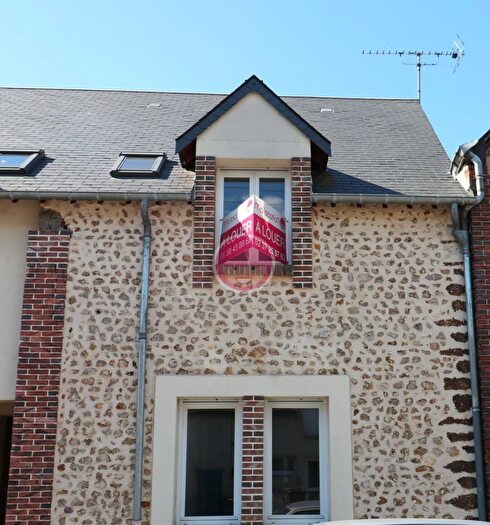 Maison à louer - Courville-sur-Eure - 3 pièces - 2 chambres