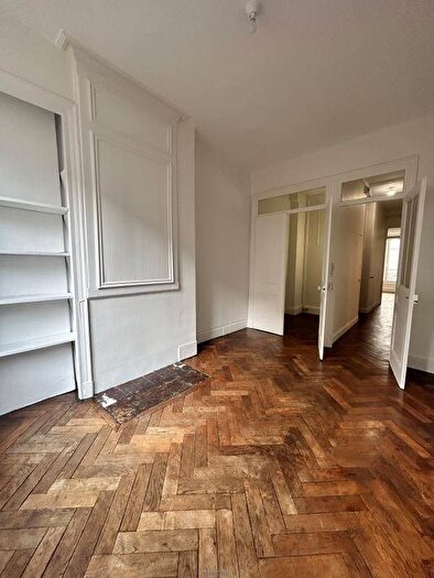 Appartement à louer - Guillotière, Lyon ème arrondissement - 3 pièces - 2 chambres