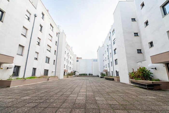 Appartement 4 pièces à Bordeaux, Victoire, Sainte-Eulalie, à louer