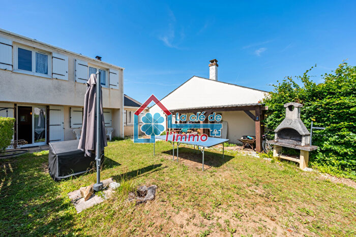 Savigny-le-Temple, Plessis la Forêt : Maison 5 pièces à vendre