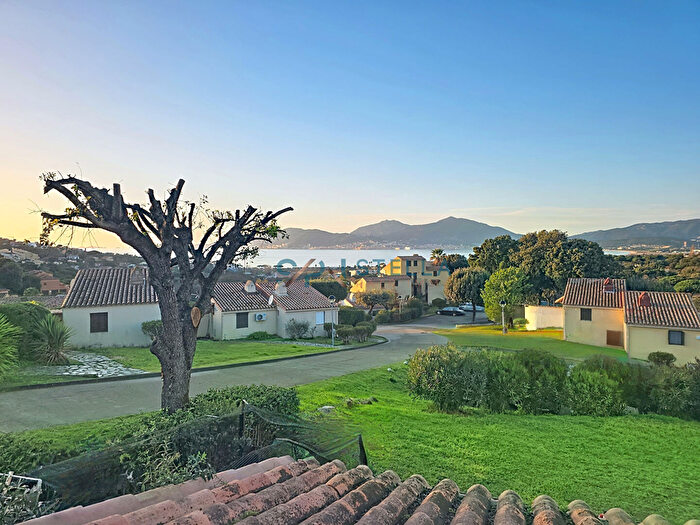 Maison à vendre - Grosseto-Prugna - 3 pièces - 2 chambres