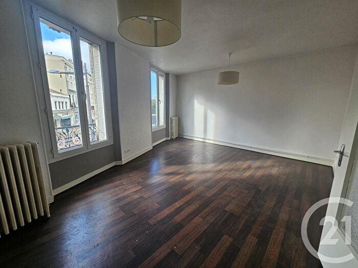 Appartement à louer - Montluçon, Ville Gozet, République, Blanzat - 3 pièces - 2 chambres