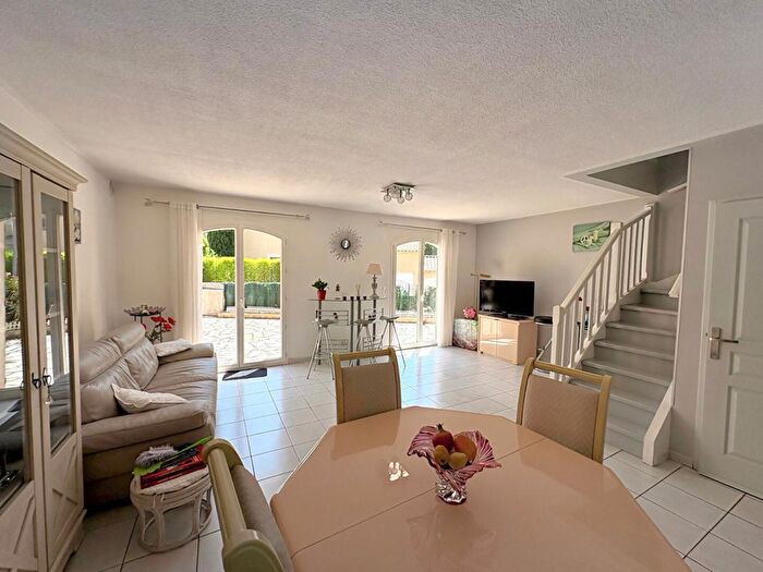 Maison à vendre - Marseille e , Les Camoins - 4 pièces - 3 chambres