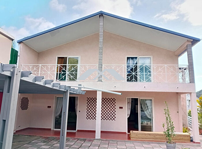 Maison à louer - Entre-Deux - 5 pièces - 3 chambres