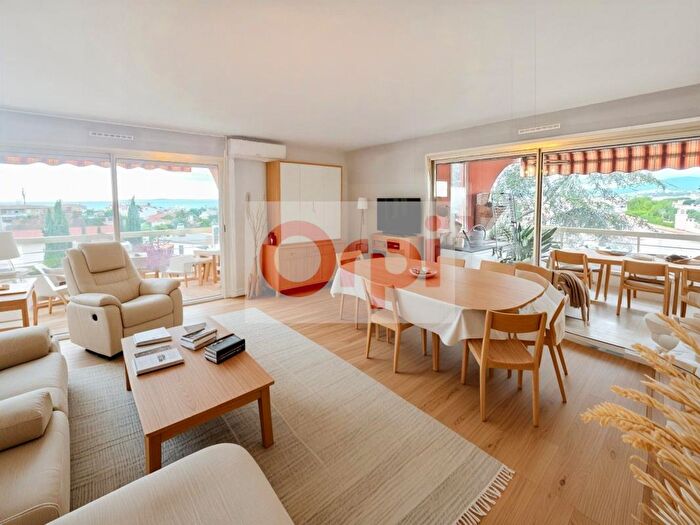 Appartement à vendre - Saint-Laurent-du-Var, Galinières, Pomarels - 3 pièces - 2 chambres