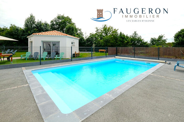 Maison à vendre - Vairé - 9 pièces - 6 chambres