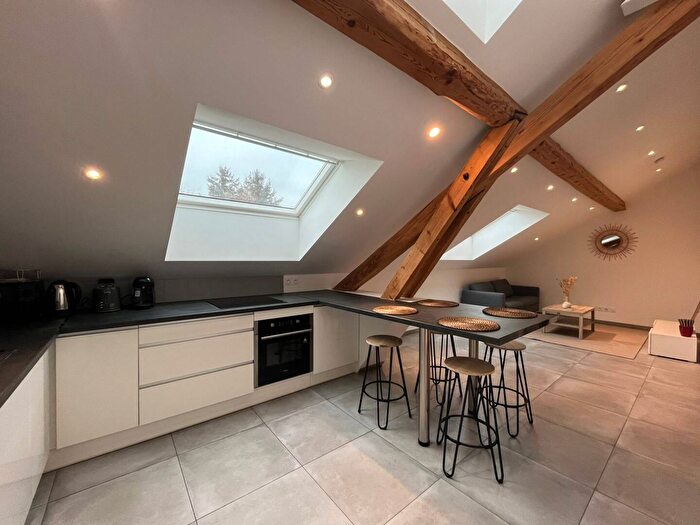 Appartement à louer - Nord, Reignier - 2 pièces - 1 chambre