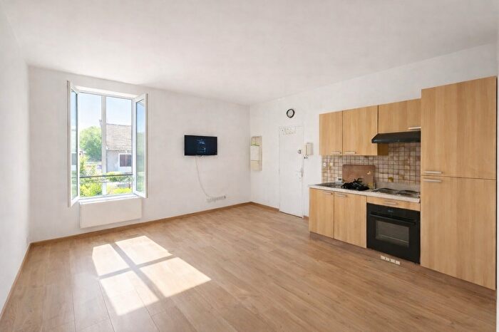 Appartement à vendre - Villers-Cotterêts - 2 pièces - 1 chambre