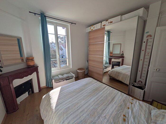 Houssières, Châtenay-Malabry : Appartement 3 pièces à louer