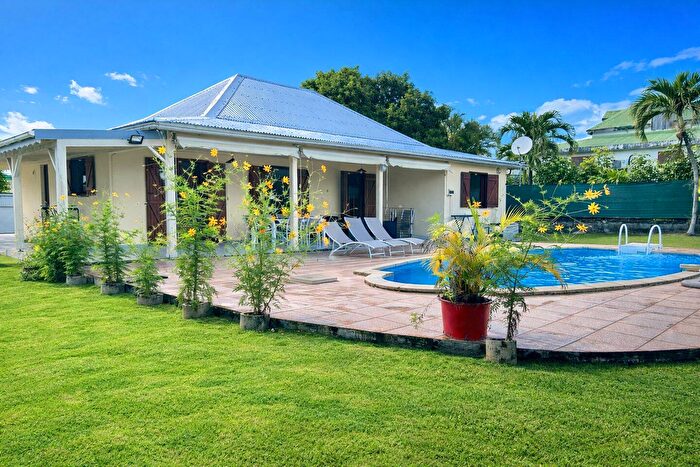 Maison à louer - Petit-Bourg - 5 pièces - 4 chambres