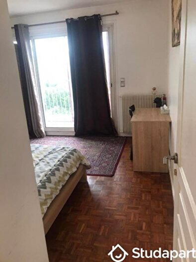 Appartement 1 pièce à C de Gaulle, Villeneuve-la-Garenne, à louer