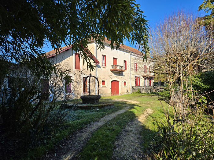 Maison à vendre - Mussidan - 7 pièces - 5 chambres
