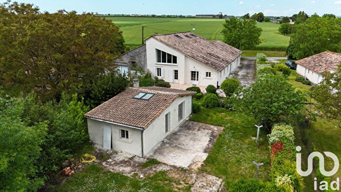 Maison à vendre - Fontaines-dOzillac - 11 pièces - 3 chambres