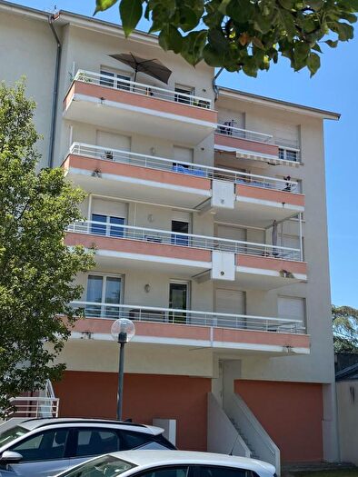 Bourgoin-Jallieu, L'Oiselet, La Maladière, La Grive : Appartement 3 pièces à louer