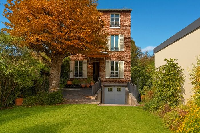 Maison à vendre - Ermont, Gros Noyer, Calmette - 5 pièces - 4 chambres