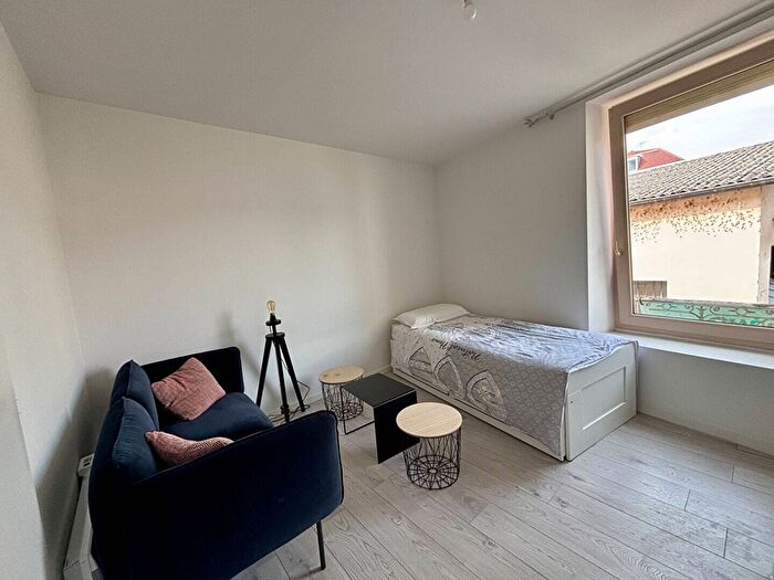 Appartement à louer - Sainte-Colombe - 1 pièce