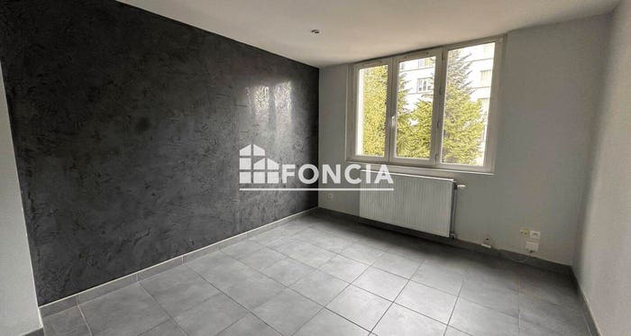 Abry, Grenoble : Appartement 3 pièces à louer