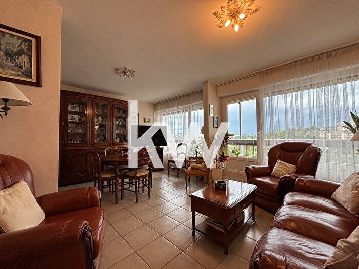 Appartement à vendre - Saint-Étienne, Saint-Roch, Vivaraize, Valbenoite, Centre Deux - 2 pièces - 1 chambre