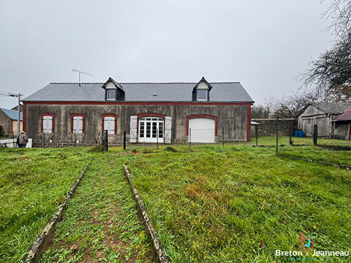 Maison à vendre - Ruillé-le-Gravelais - 5 pièces - 3 chambres