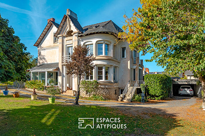 Maison 9 pièces à vendre - Longué, Longué-Jumelles