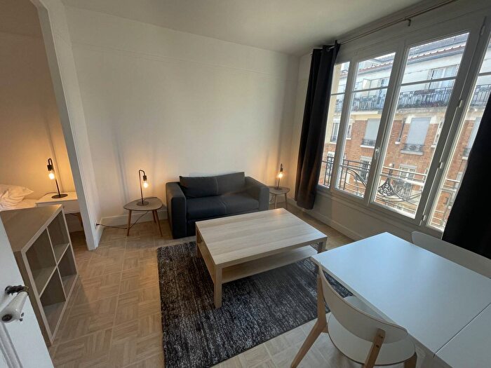 Centre-Voltaire, Asnières-sur-Seine : Appartement 2 pièces à louer