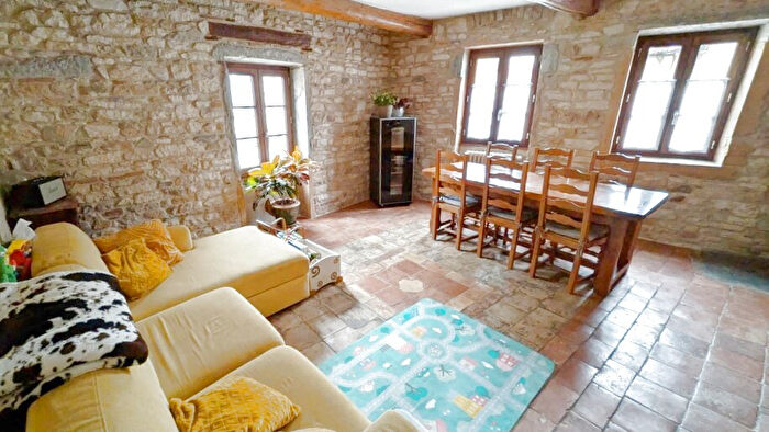 Maison à vendre - Marcilly-dAzergues - 5 pièces - 3 chambres