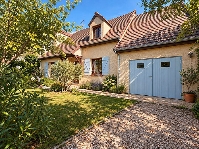 Maison 8 pièces à vendre à Chatou, Est