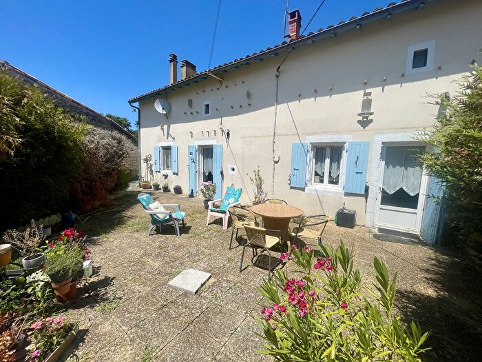 Maison à vendre - Bouin - 6 pièces - 3 chambres