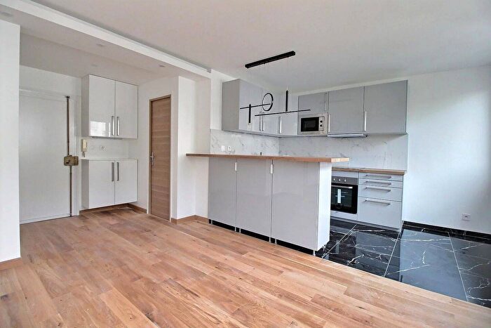 Appartement à louer - Bécon, Courbevoie - 2 pièces - 1 chambre