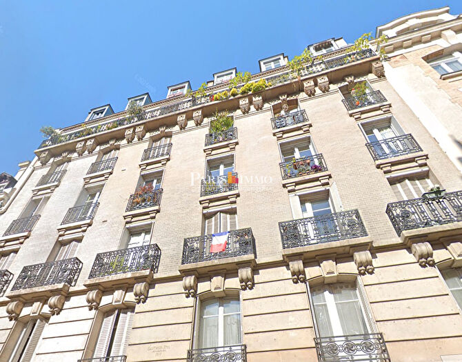 Appartement à vendre - Paris e , Grandes Carrières, Clichy - 2 pièces - 1 chambre