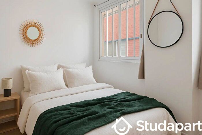 Appartement à louer - Clignancourt-Jules Joffrin, Paris ème - 1 pièce - 1 chambre