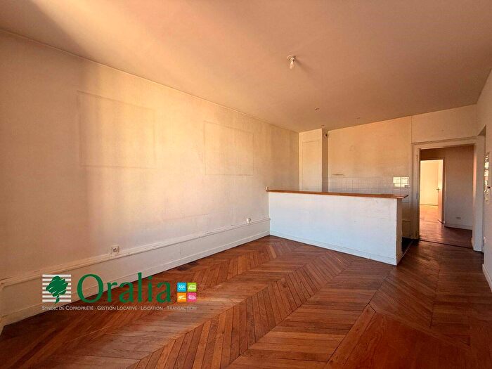 Centre, Tarare : Appartement 1 pièce à louer