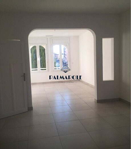 Appartement à louer - Saint Martin, Perpignan - 5 pièces - 4 chambres