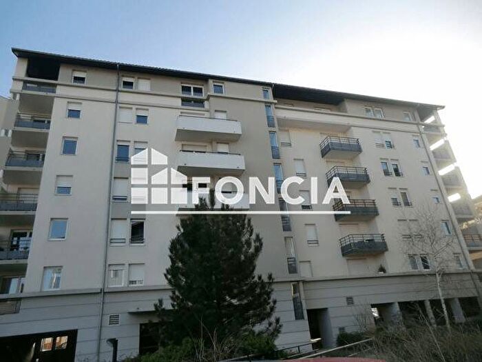 Appartement à louer - Charras, Clermont-Ferrand - 1 pièce