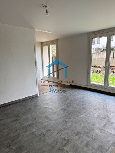 Appartement à louer - Saint-Chamond, Saint-Julien, Crêt dOeillet - 3 pièces - 2 chambres