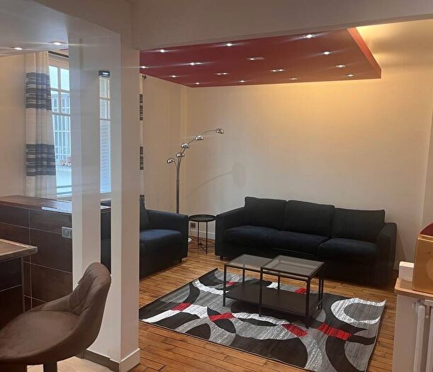 Appartement à louer - Dupleix-Motte Picquet, Paris ème arrondissement - 3 pièces - 2 chambres